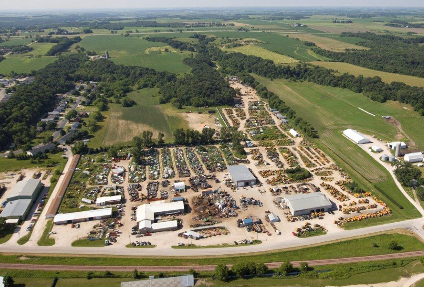 Midwest Equipment | St Charles, Minnesota | Wheel Loaders, Construction ...
