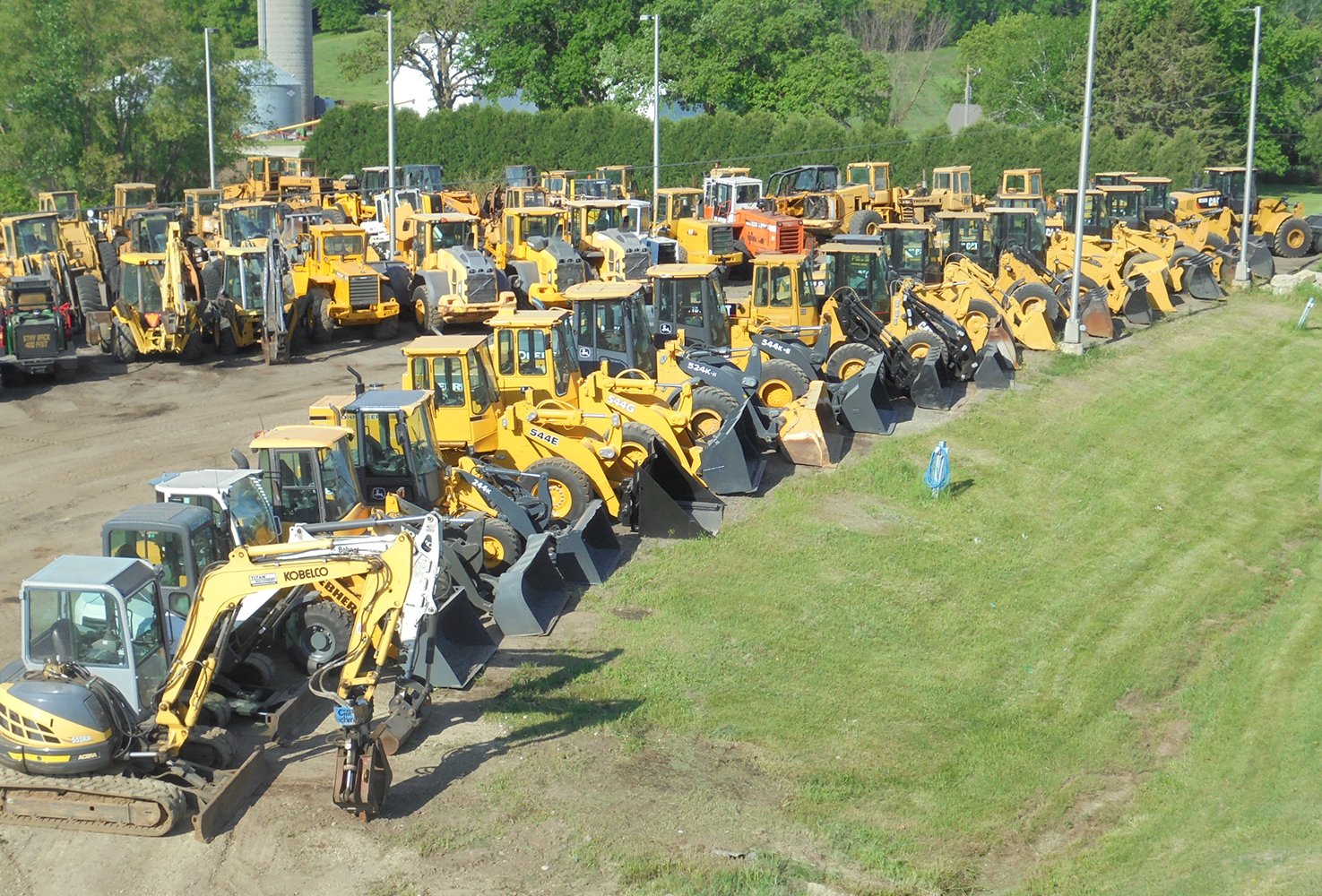 Midwest Equipment | St Charles, Minnesota | Wheel Loaders, Construction ...